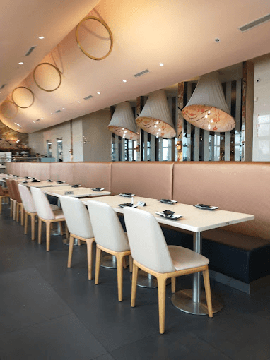 9 Cool & Unique Restaurants in Mississauga (2025)